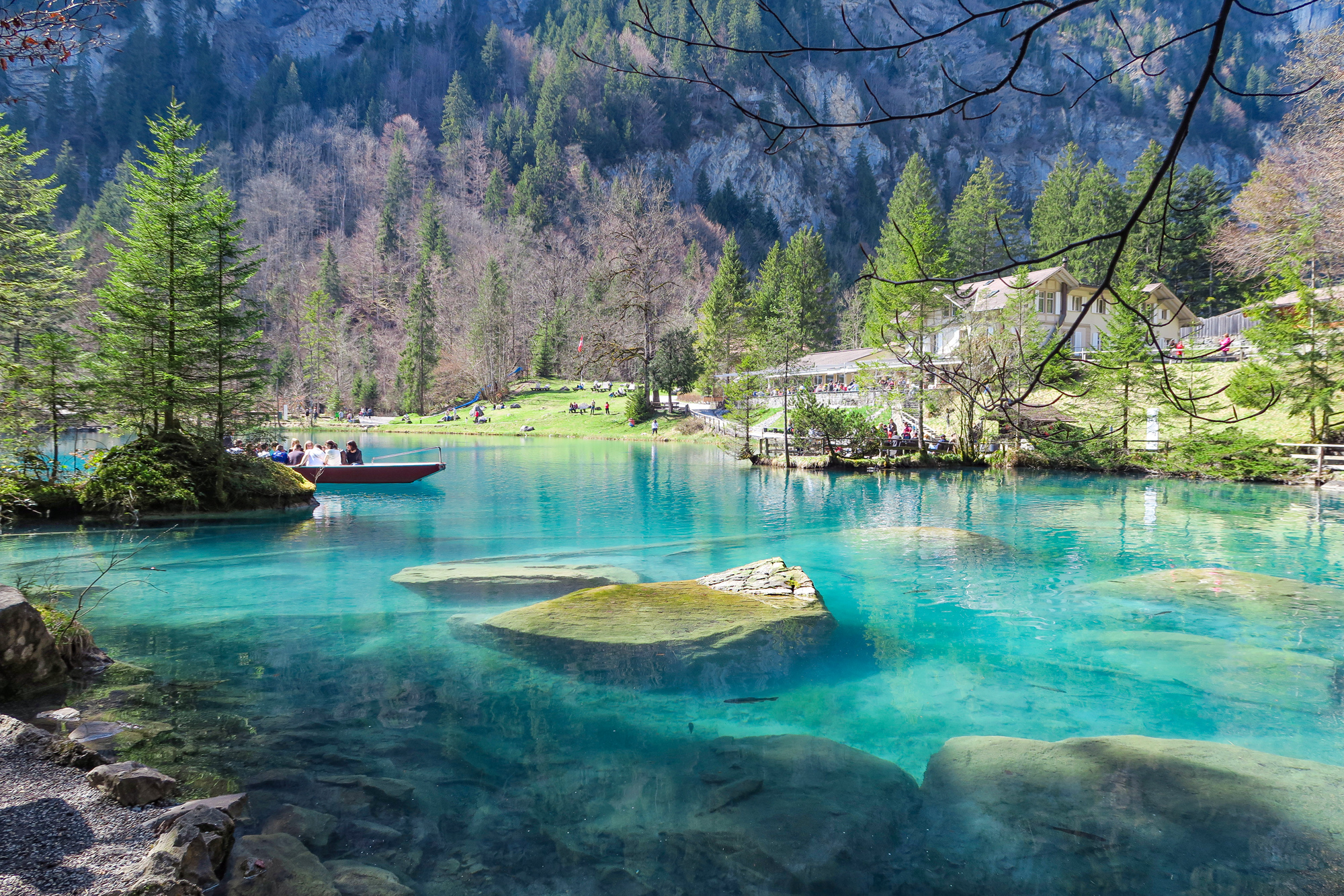 Lake Blausee Switzerland – SwissGlam.ch