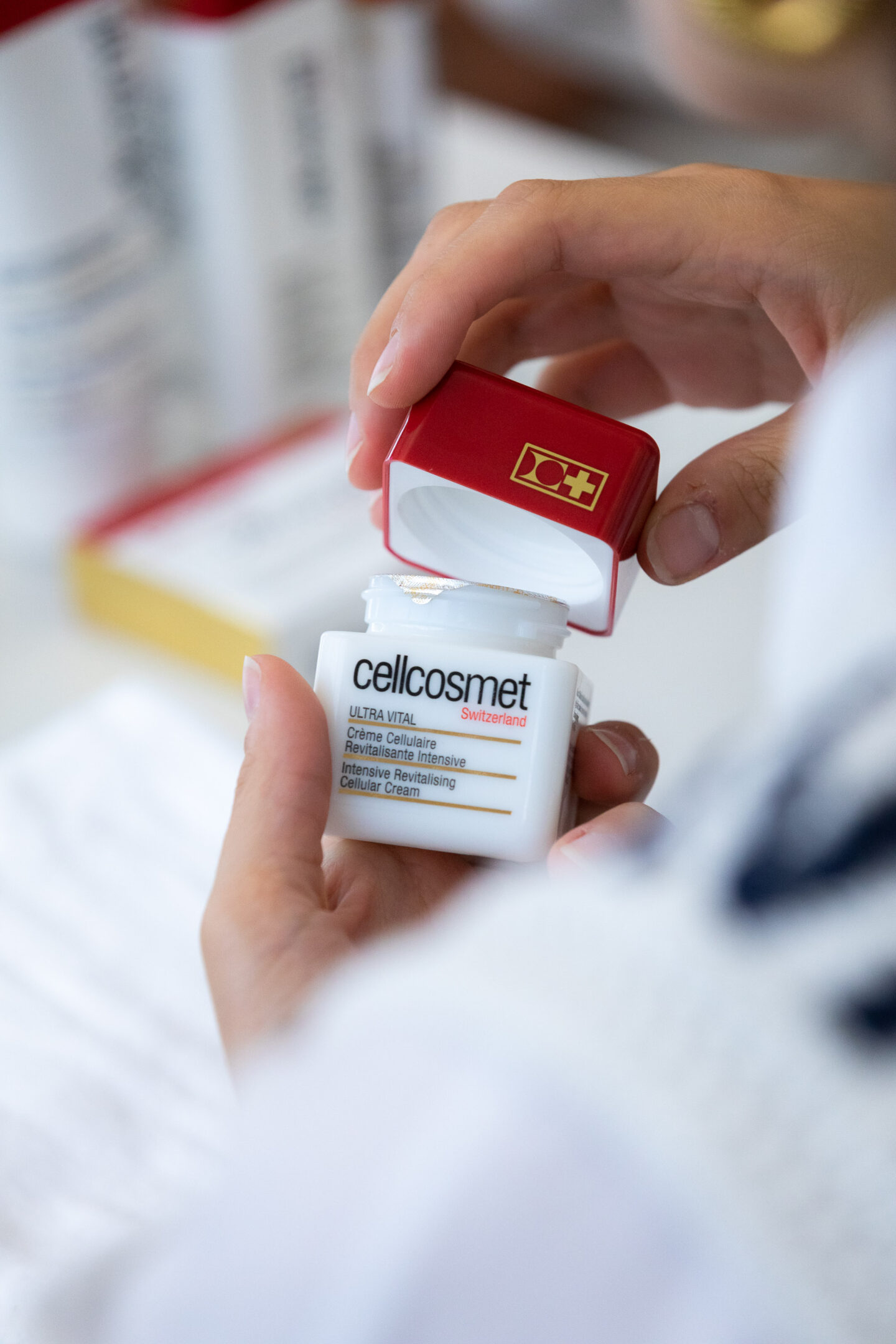 Swiss Premium Cellular Cosmetic Brand Cellcosmet | SwissGlam.ch