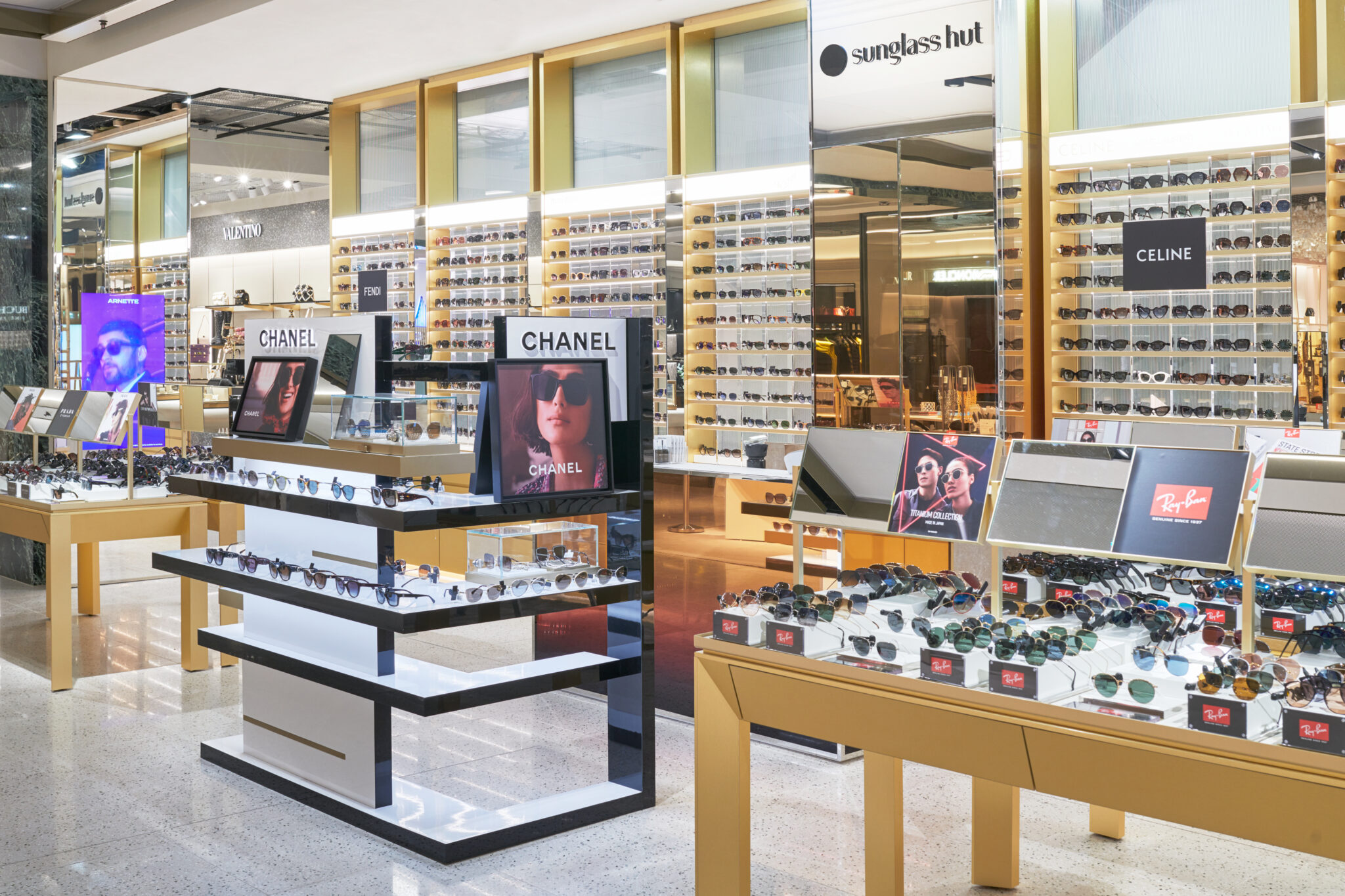 Globus Zurich Bahnhofstrasse Reopened 2021 | SwissGlam.ch