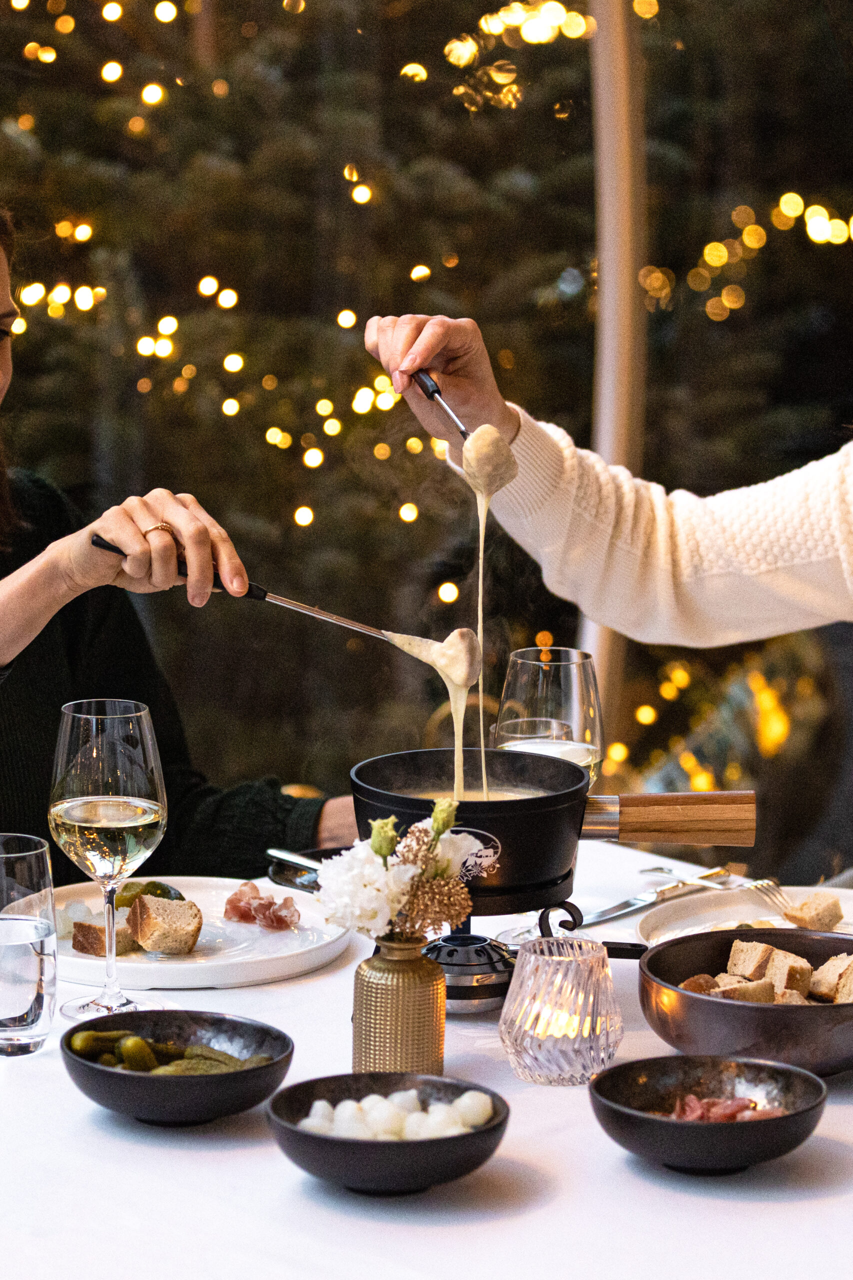 The Park Hyatt Zurich Fondue Gondolas Pop-Up – SwissGlam.ch